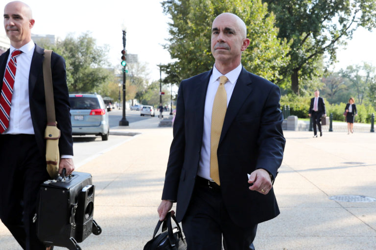 Alt Trump gjør er et overgrep mot demokratiet, dvs Demokratene