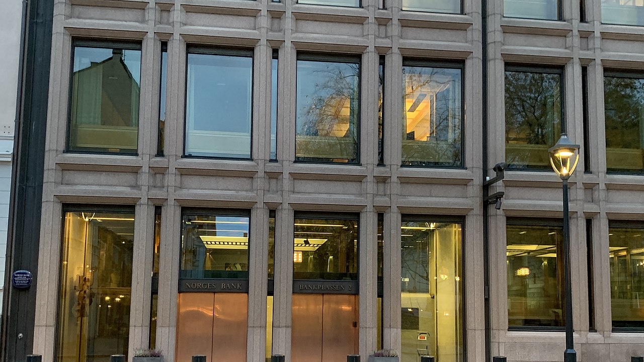 Norges Bank hever styrings­renta med 0,25 prosent­poeng – Document