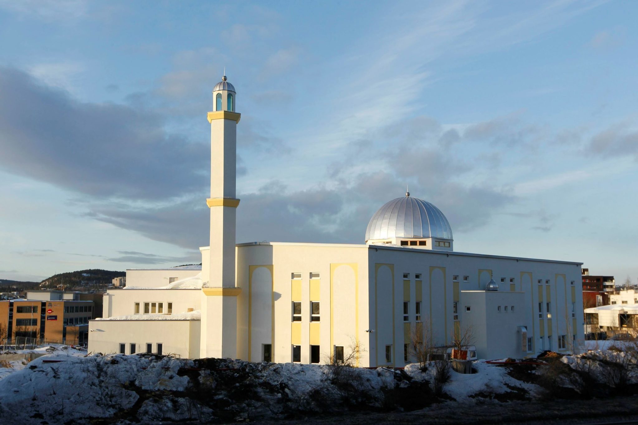 Rektor på Furuset skole: – Skal Furuset bli et muslimsk senter? – Document