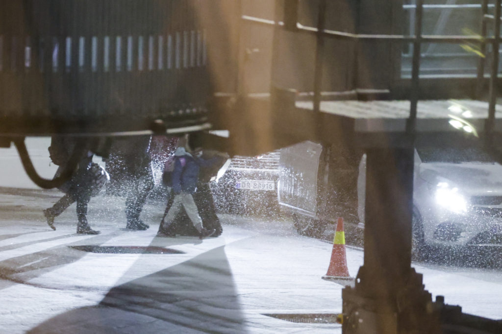 NRK: IS-siktede søstre ble hentet ut med amerikansk helikopter