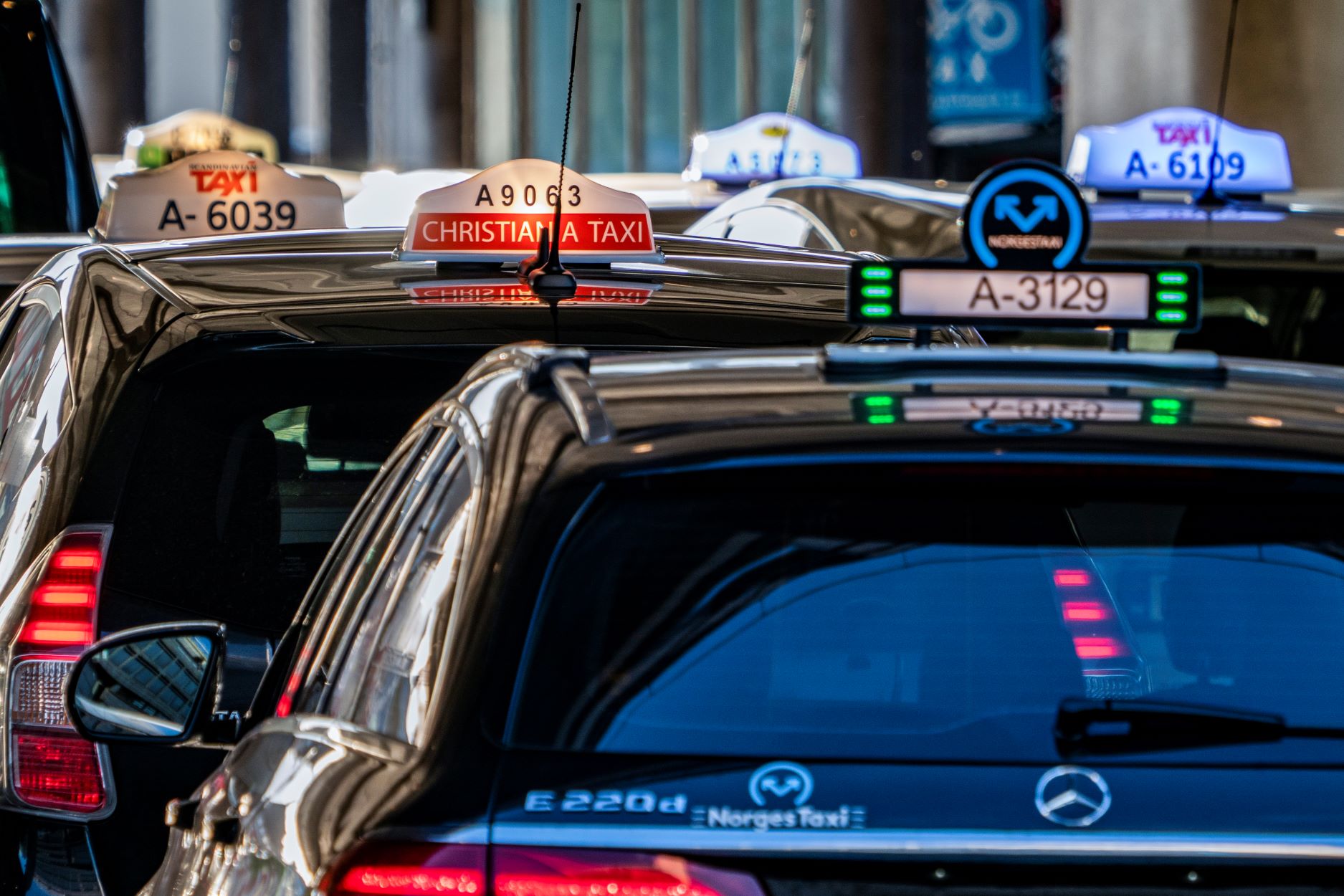 Over dobbelt så mange taxiløyver: Hard kamp om færre kroner – Document