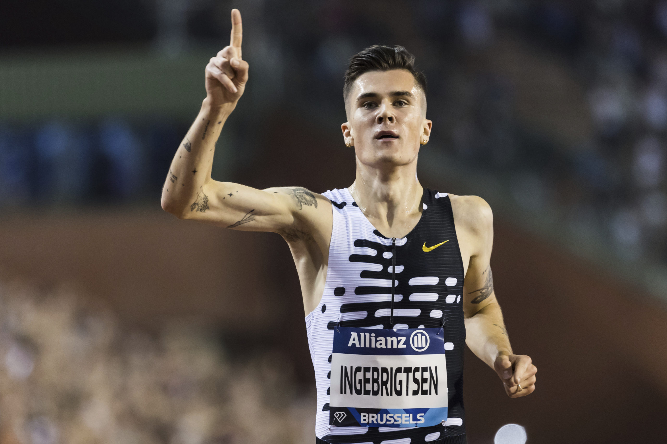 Jakob Ingebrigtsen satte verdensrekord på 2000 meter – 4.43,13 – Document