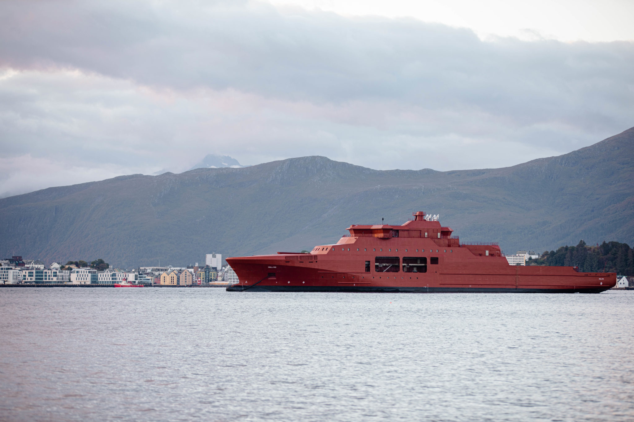 Batteribrann i nytt kystvaktskip