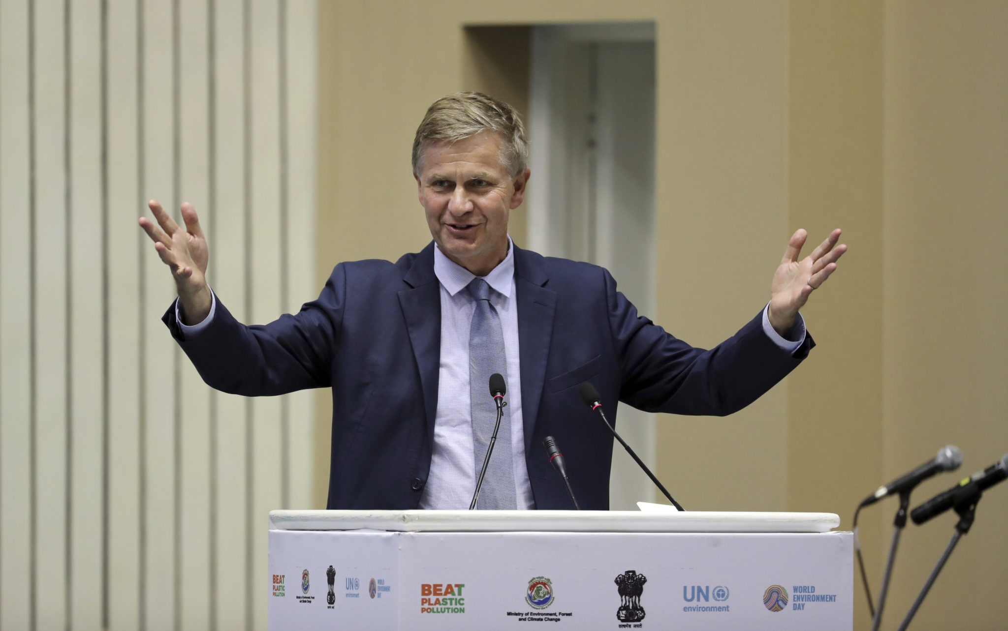 Erik Solheim: – Nordmenn lurer kun seg selv, ingen andre