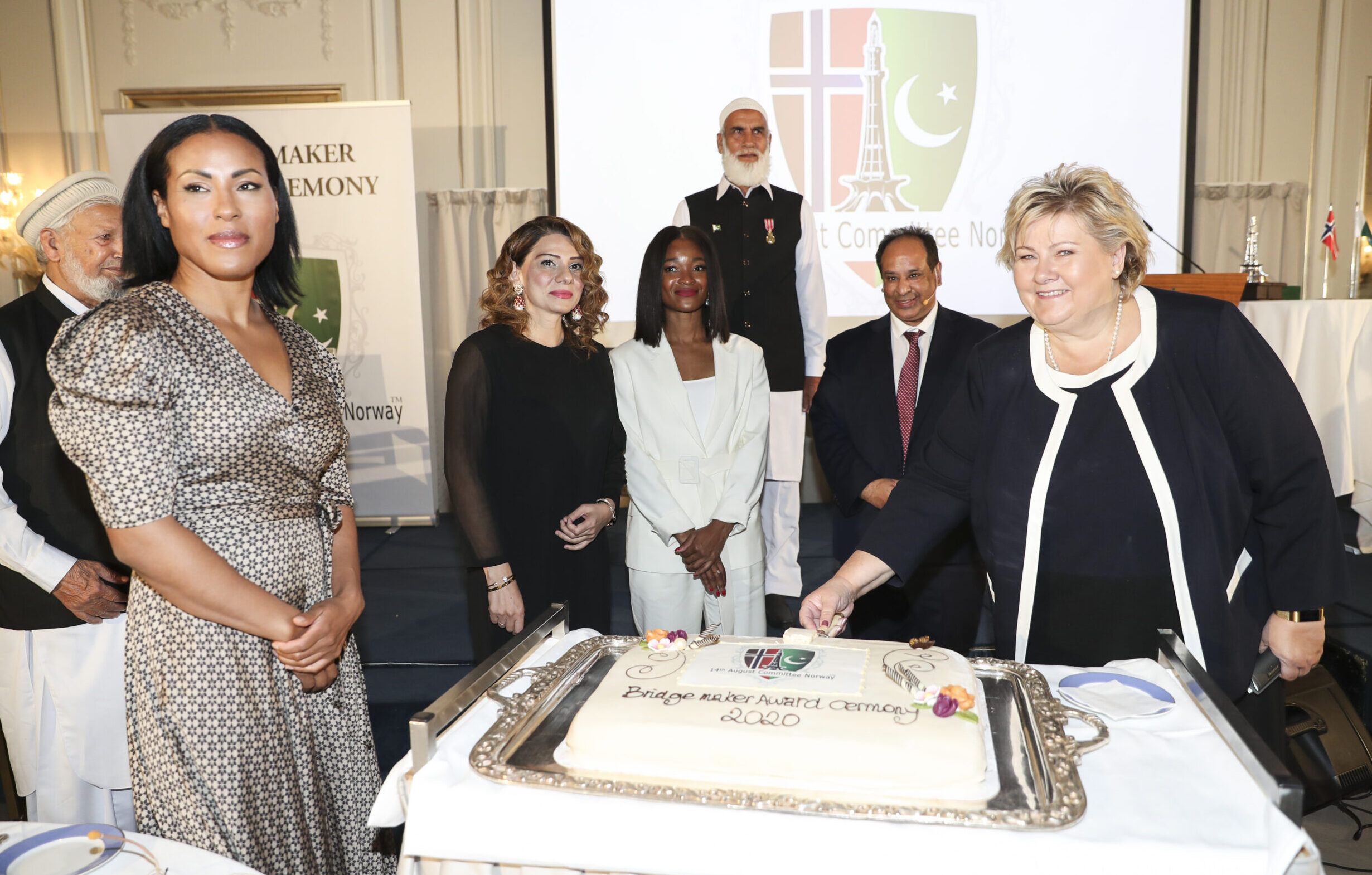 Høyre-politiker siktet for grov økonomisk utroskap – Document