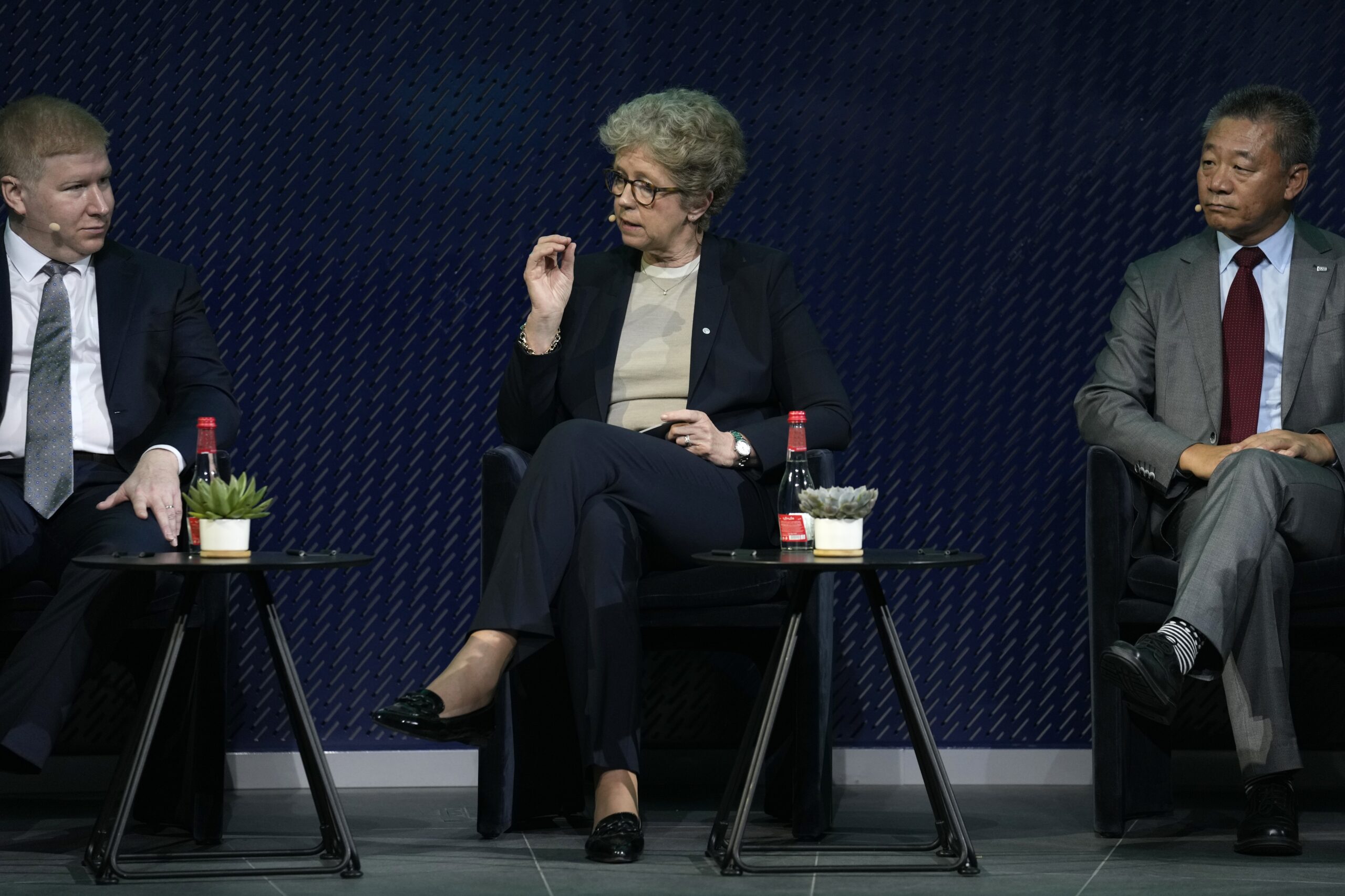 Hydro skjermes mot CO2-støtte, mottar 6,8 milliarder av staten og utbetaler 36 milliarder i ...