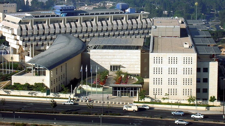 Israelsk UD anklager Macron for korstog mot Israel