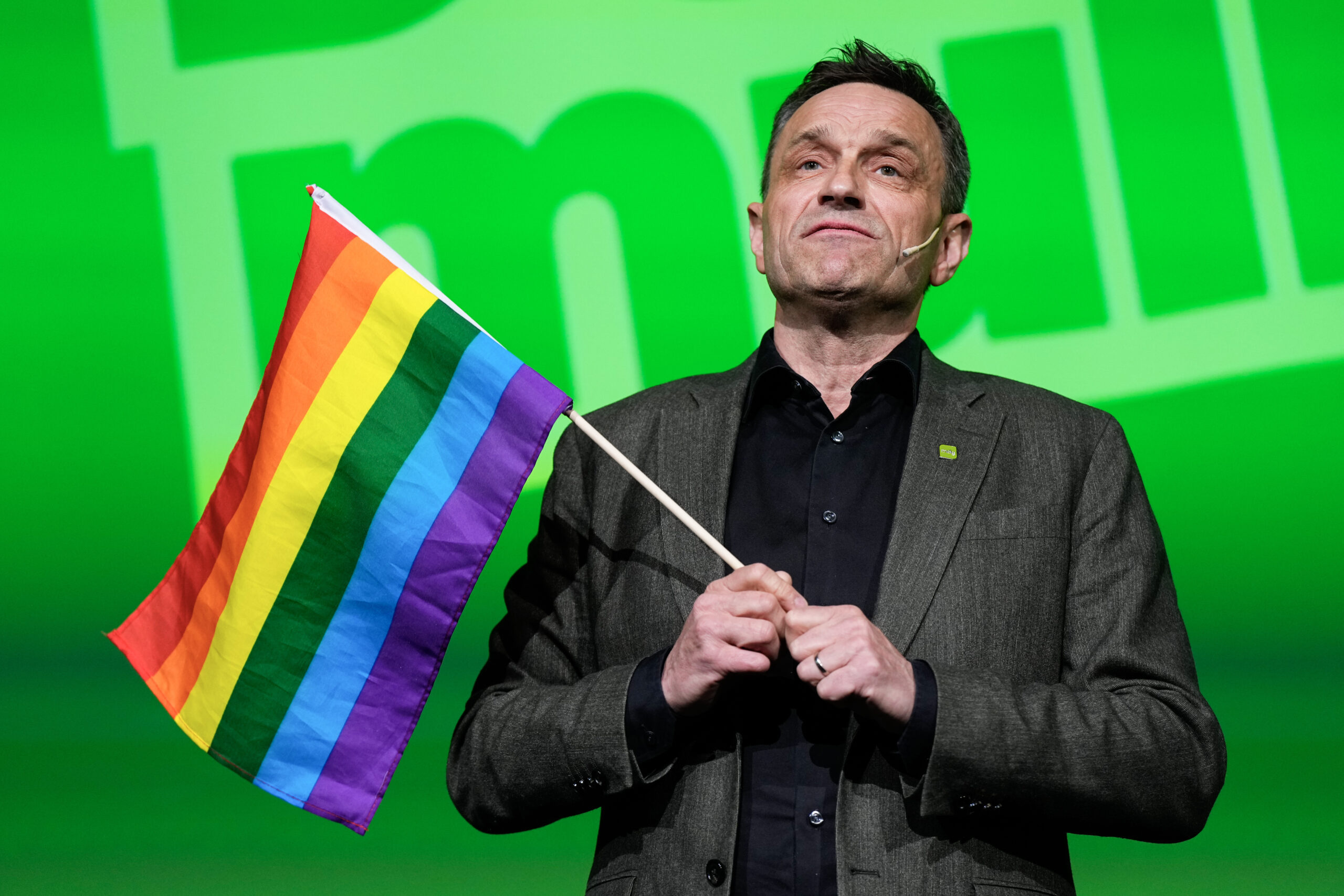 MDG vil innføre nasjonalt månedskort – Document