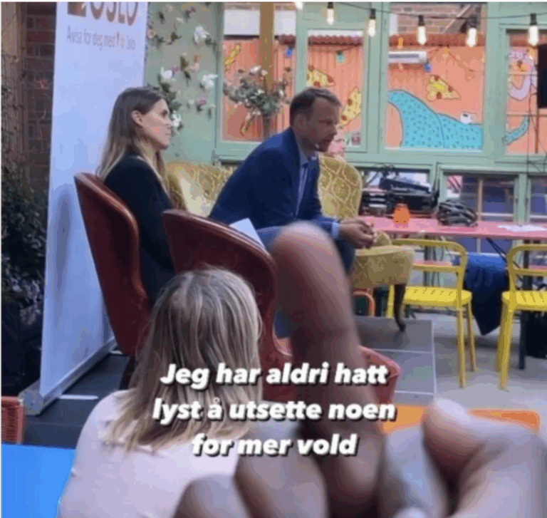 Se video: Komikeren Jonis Josef refser Norge for å være fremmed­fiendtlig