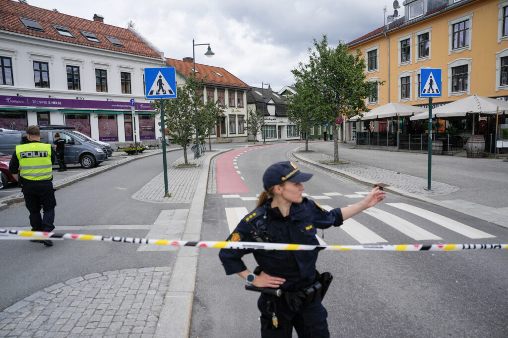 Kvinne døde etter knivstikking på Hønefoss – mann siktet for drap