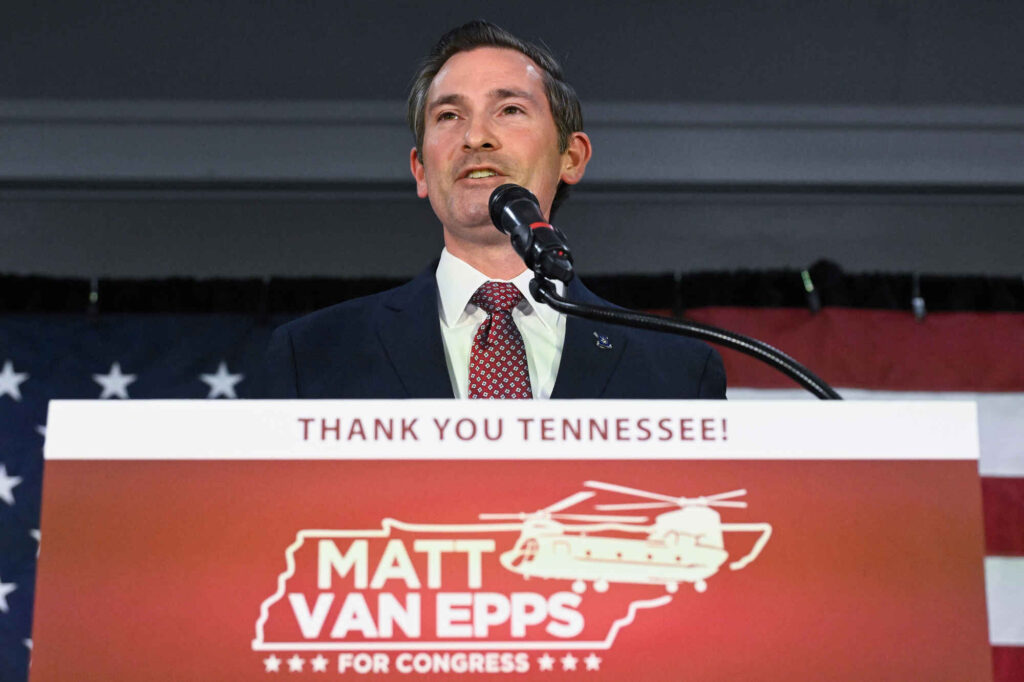 Matt Van Epps (R) til Representantenes hus for Tennessee